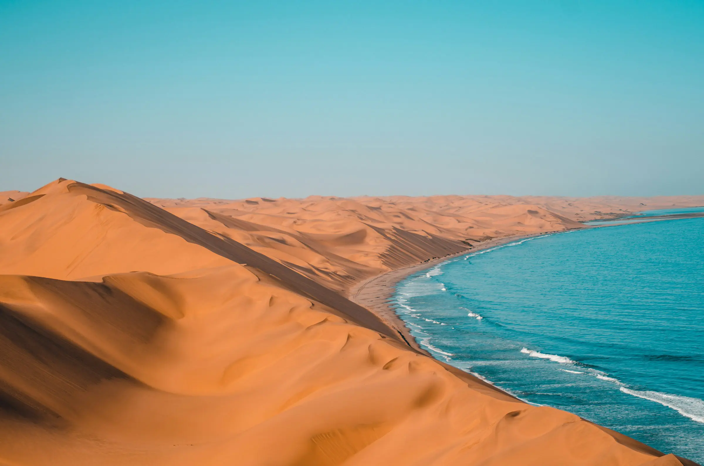 Deserto da Namíbia: Onde a Terra Encontra o Céu Vermelho
